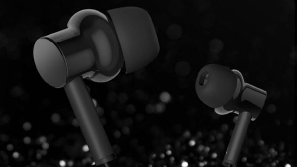 Xiaomi випустила нові бюджетні Bluetooth-навушники - Pingvin.Pro